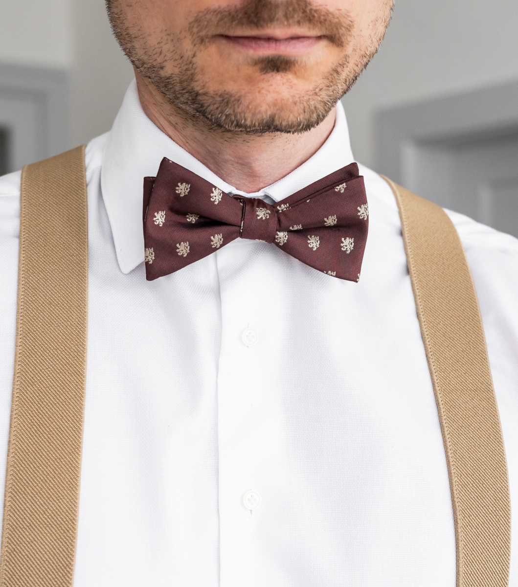 Burgundy lion bow tie | bubibubi.eu
