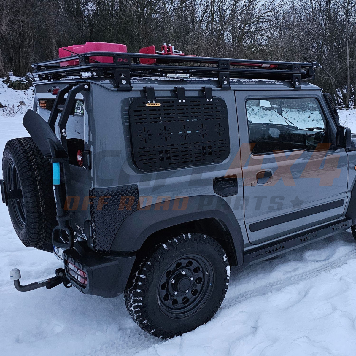 Hliníkový panel na zadní okno Suzuki Jimny (18-), montáž na přísavky ...