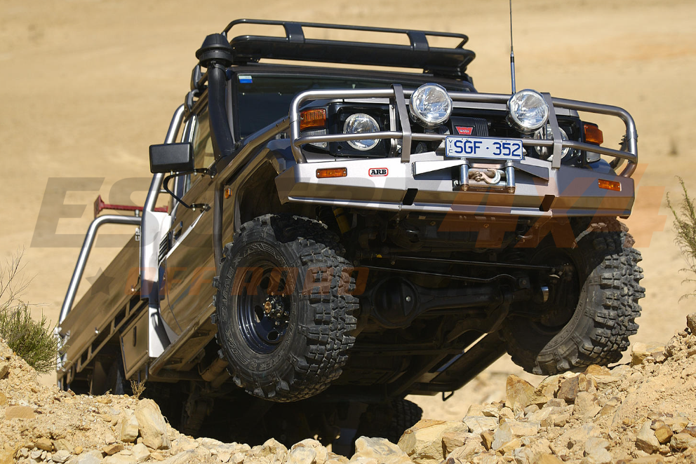 Front strength bumper with bull bar ARB Toyota Land Cruiser HZJ 75/78 ...