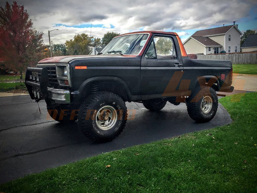 Rough Country Lift 4" Ford Bronco chassis kit (80-96) | Escape4x4.eu