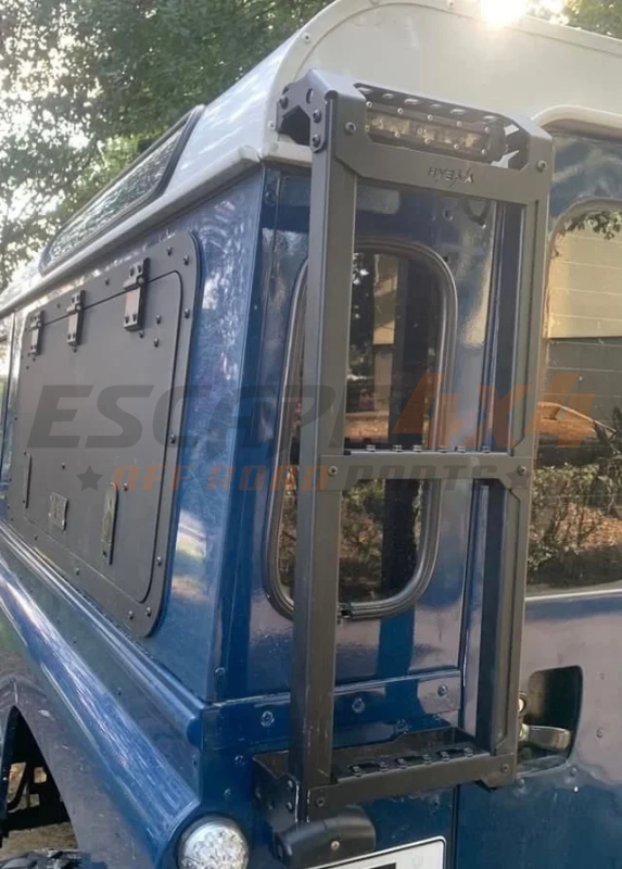 Rear door ladder Hyena Land Rover Defender 90/110 | Escape4x4.eu