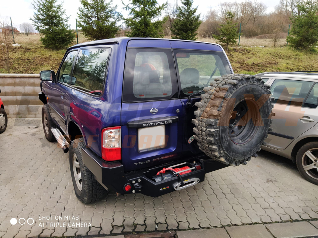 Nissan Patrol Y61 rear strength bumper with winch mount | Escape4x4.eu