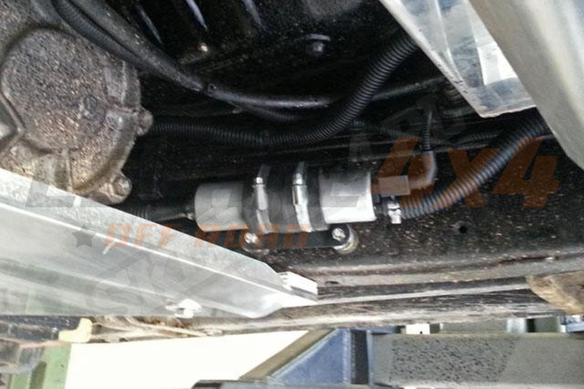 Additional fuel tank Nissan Patrol Y61/GU4 55 litres with cover ...