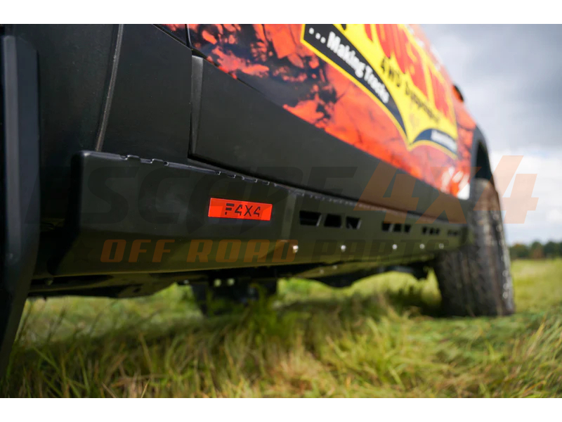 Side steps Toyota Land Cruiser J25 (24-) First edition | Escape4x4.eu